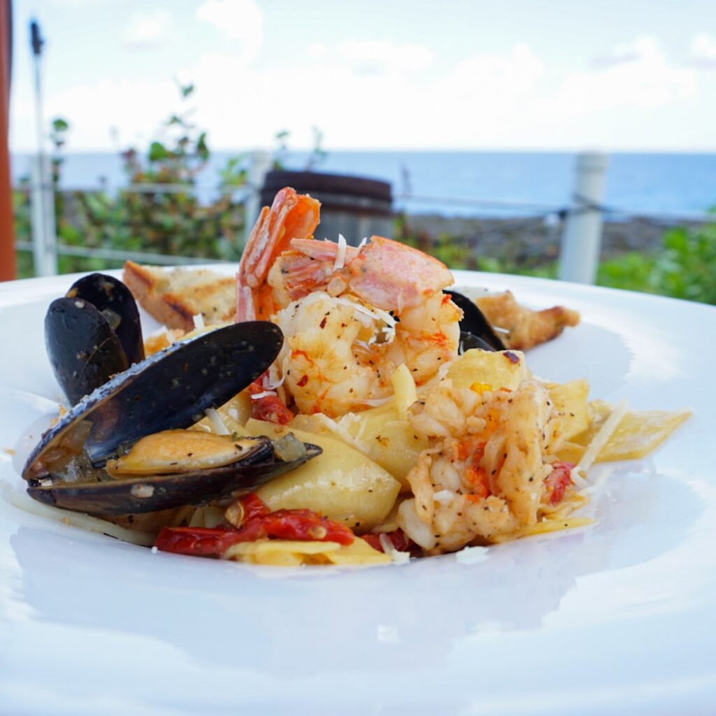 Restaurant Month Pick Of The Week: Thatch & Barrel - Cayman Restaurants